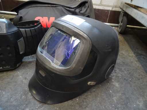 3M - Adflo - Motor-driven breathing system with welding helmet ...