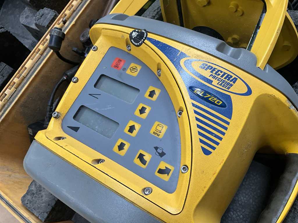 Rotatielaser Spectra GL720, 2006