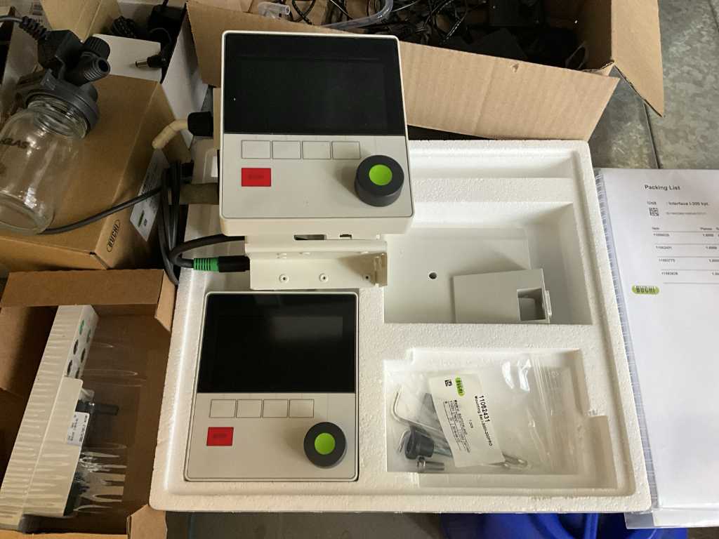 Büchi spare parts and equipment | Troostwijk Auctions