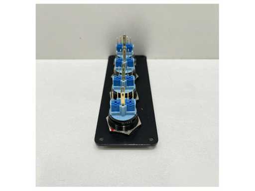 Affichage du contrôleur hydraulique de voiles CNB A1313L-A | Troostwijk ...