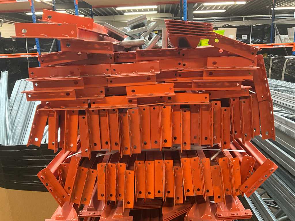 Gedemonteerde magazijnstelling