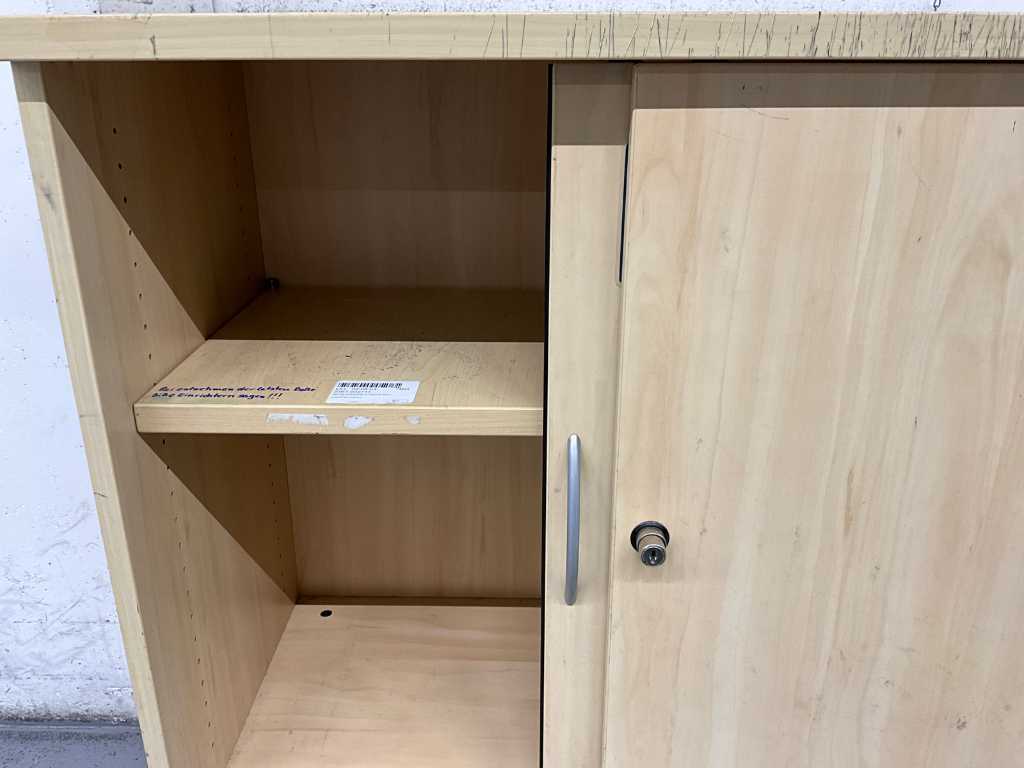 Houten kast klein met schuifdeuren | Troostwijk Auctions