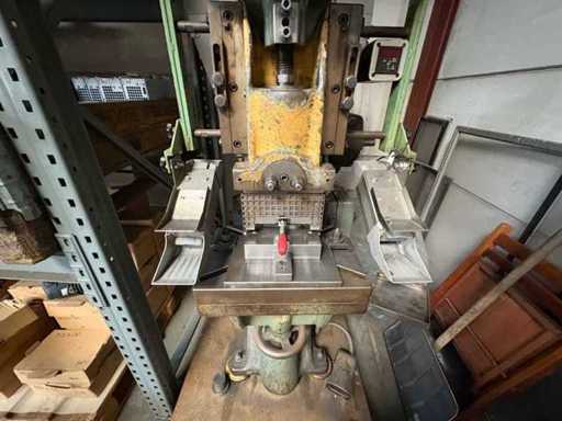324787 E. Beutler A.G. Maschinenfabrik 12/1 Punching Press