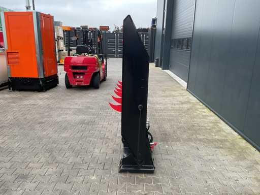 Giyi FR70 skid steer flat ripper skid steer loader | Troostwijk Auctions