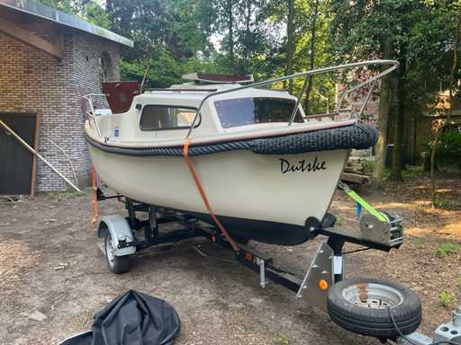 1979 Beneteau Capelan Open zeilboot “Dutske” met trailer | Troostwijk ...