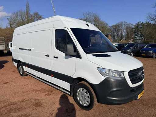 Mercedes-Benz - Sprinter 317 1.9 CDI L3H2 - Van | Troostwijk Auctions