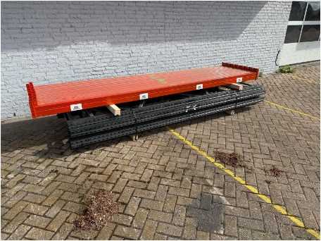 Magazijninventaris, machines, reinigingsmachines & intern transport