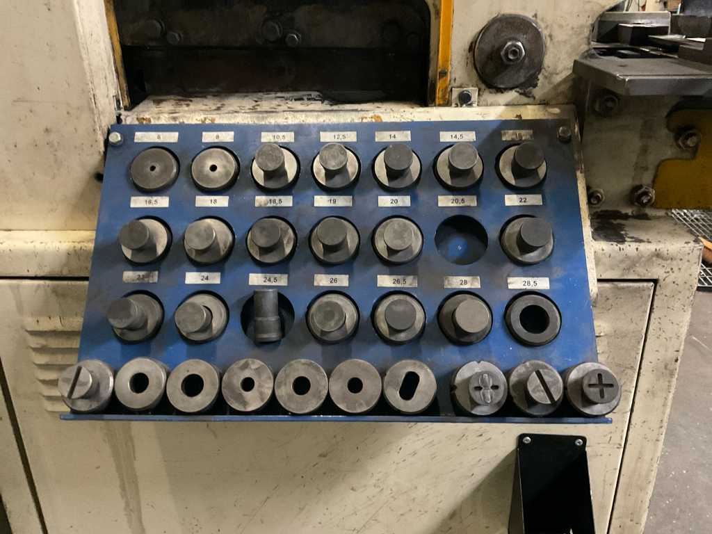 Geka Microcrop Ponsmachine | Troostwijk Auctions