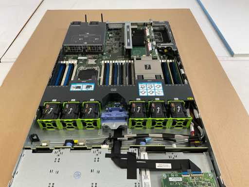 Cisco Air-CT5520-K9, Xeon(R) E5-2609 v3, 4x 8 GB RAM, 1x 240 GB SSD ...