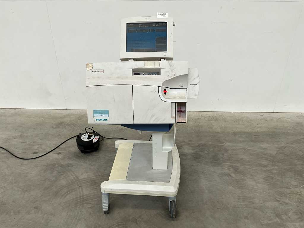 Siemens Rapidlab 1200 Blood Gas Analyzer on Trolley | Troostwijk Auctions