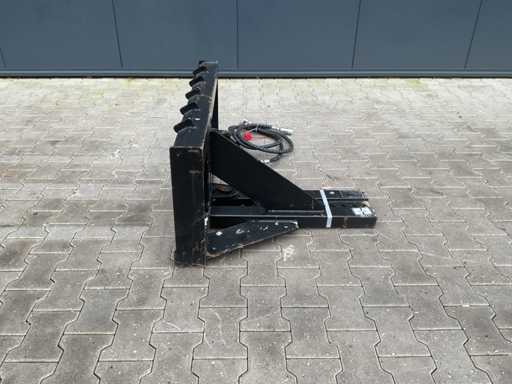Giyi - TP25 skid steer tree puller - Skid steer loader | Troostwijk ...