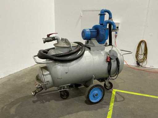 Teströ Coolant - Vacuum Cleaner Coolant Extraction System | Troostwijk ...