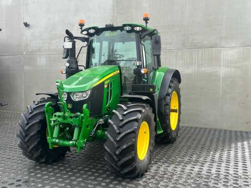 John Deere - 6120M - 4-Wheel Drive Tractor - 2022 | Troostwijk Auctions
