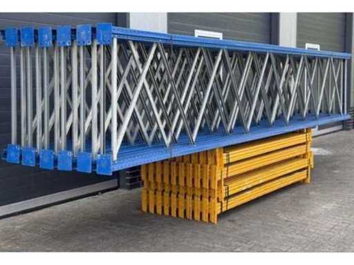 WITHOUT RESERVE PRICE - ESMENA - Pallet racking 30 meters | Troostwijk ...