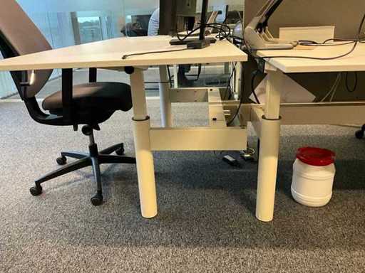 Gispen three-sided office furniture