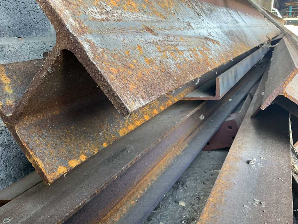 Partij poutrel 10 stuks