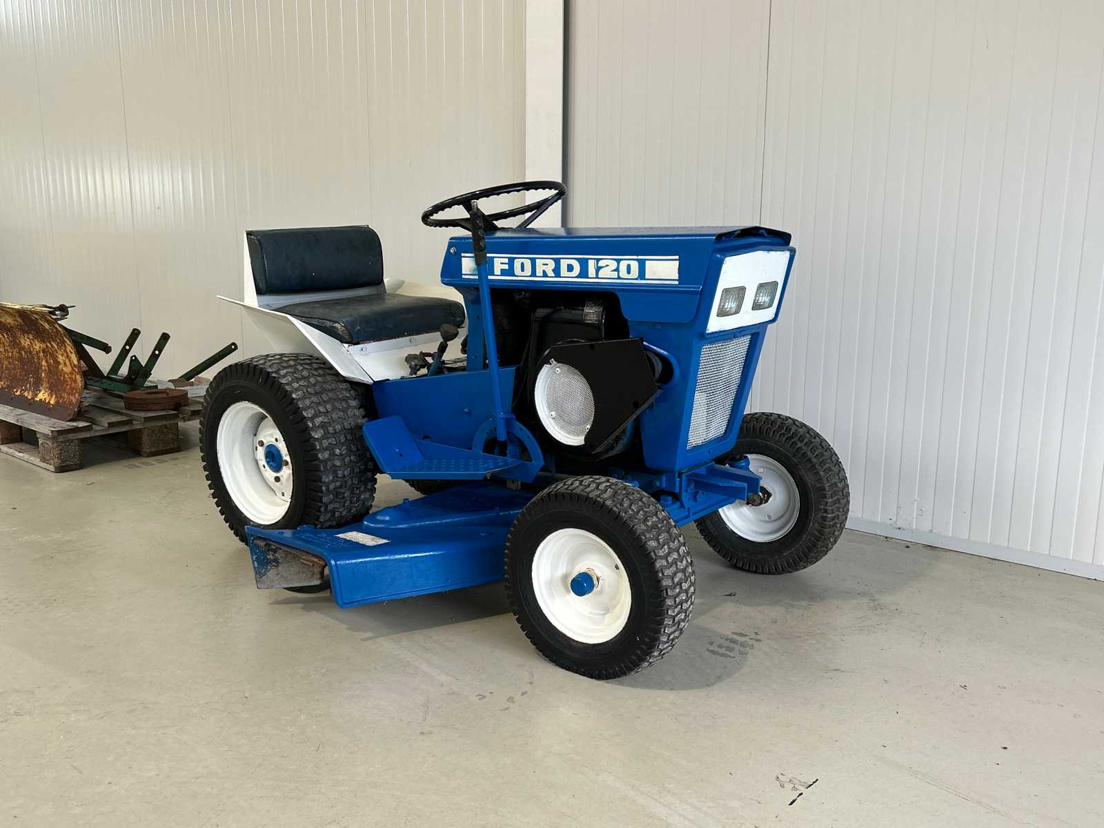 Ford 120 Garden Tractor | Fasci Garden