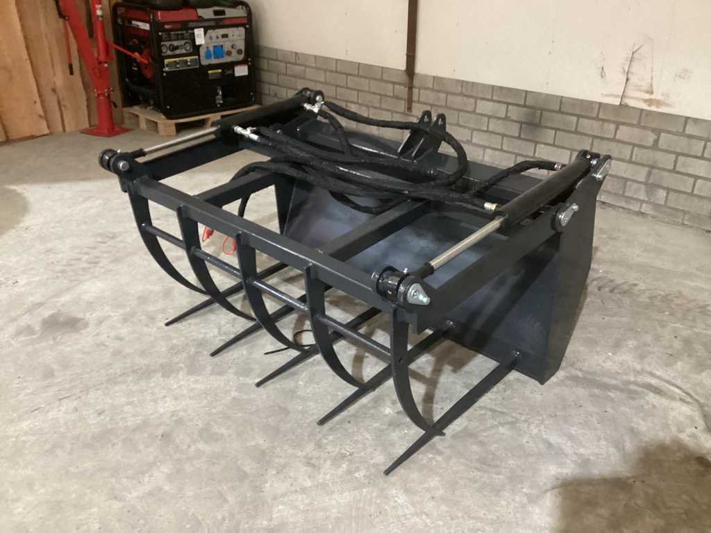 Manure clamp | Troostwijk Auctions