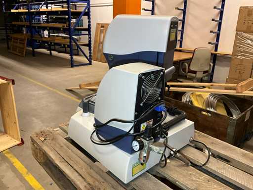 Buehler EcoMet 250 / AutoMet 250 Grinding and Polishing Machine ...