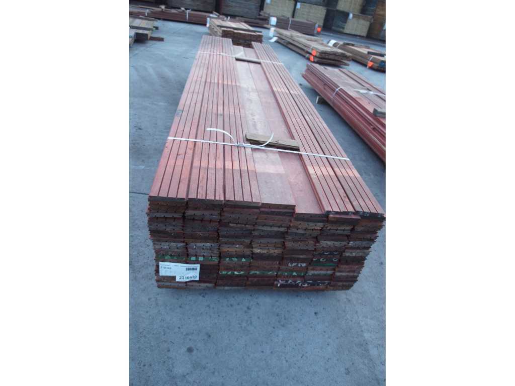 94,31 m² Padouk terrasplanken bfix